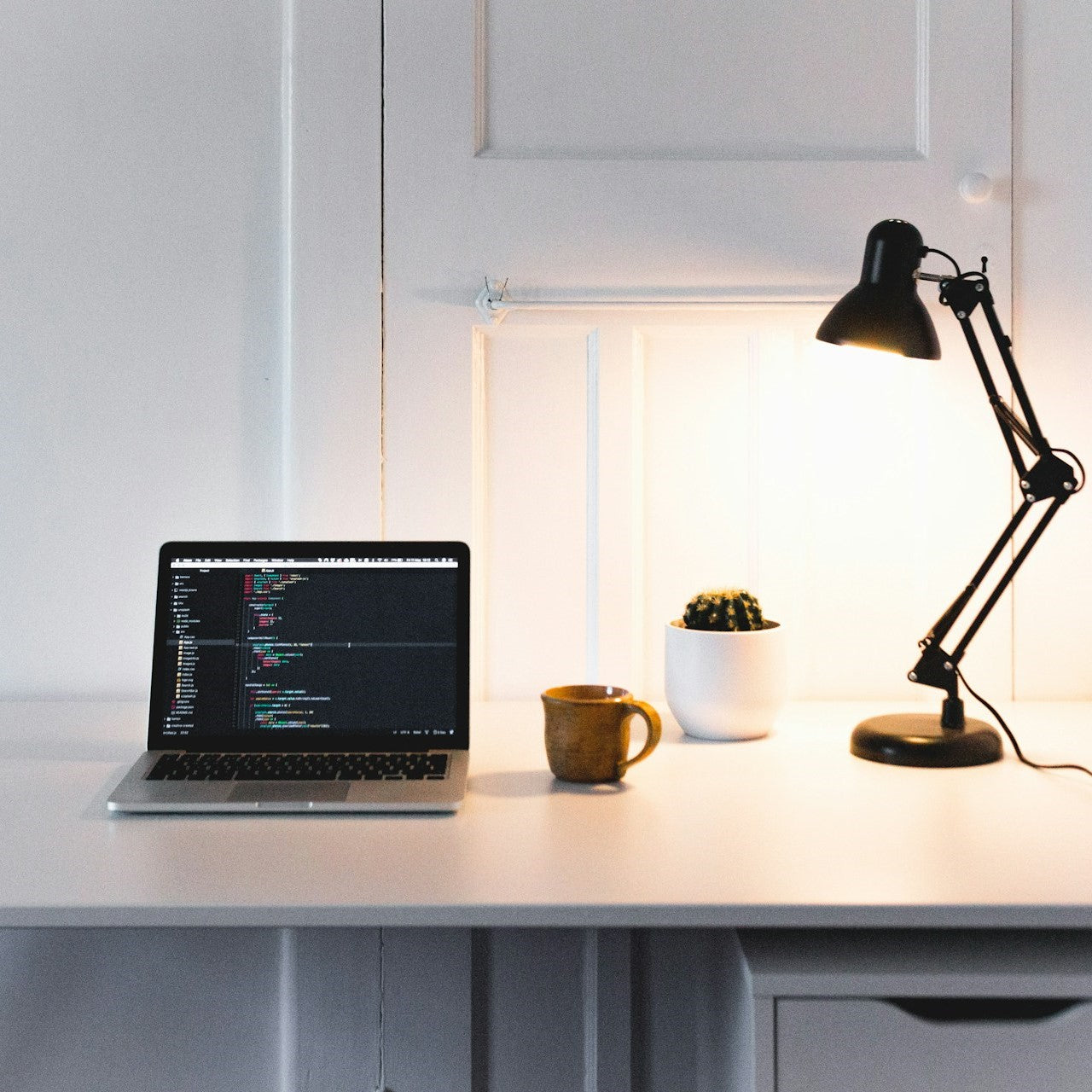 6 Uses for LED Bulbs in Your Workplace | Eco Lighting